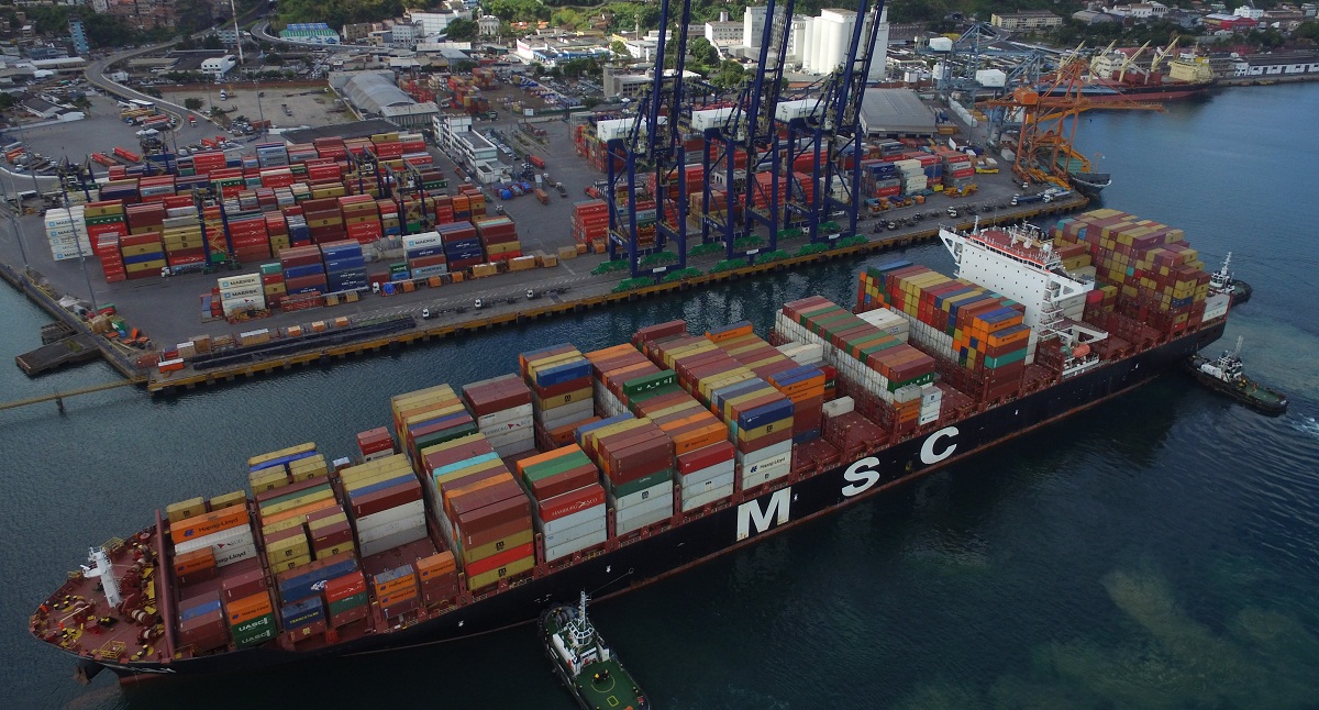 Tecon atende navios em sua capacidade máxima de calado - BA de Valor